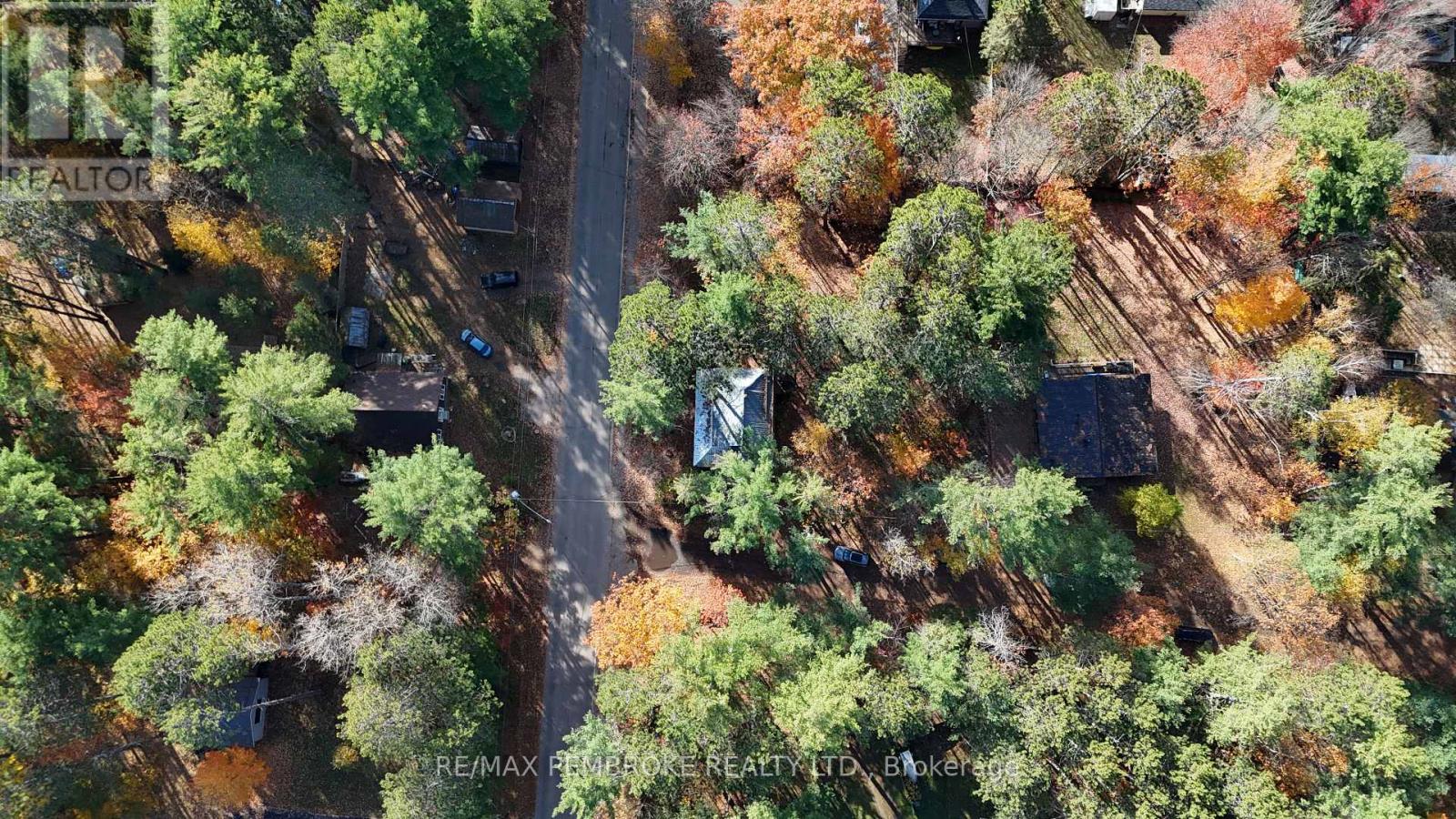 For sale: 127 ALEXANDRA STREET, Petawawa, Ontario K8H2R2 - X12484285 ...