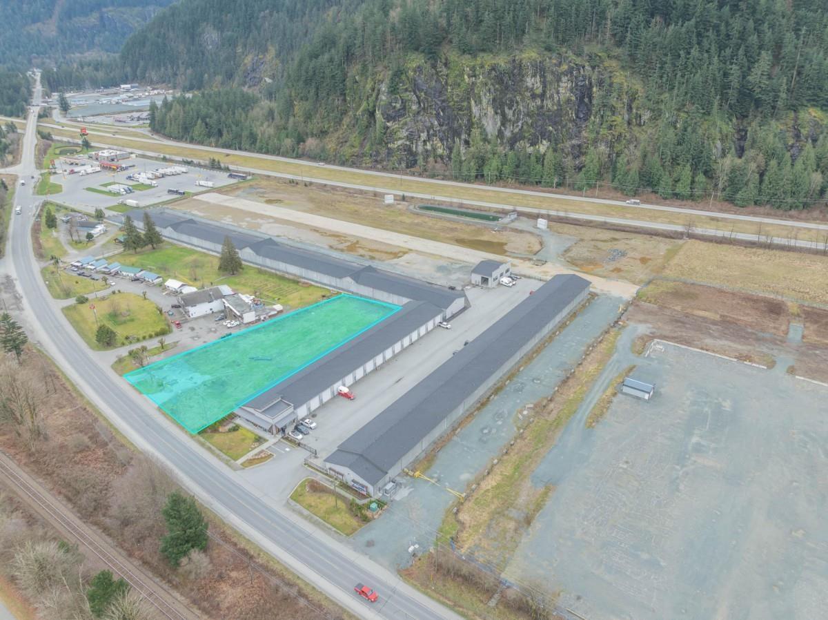 For sale: 63010 FLOOD HOPE ROAD, Hope, Hope, British Columbia V0X1L2 ...