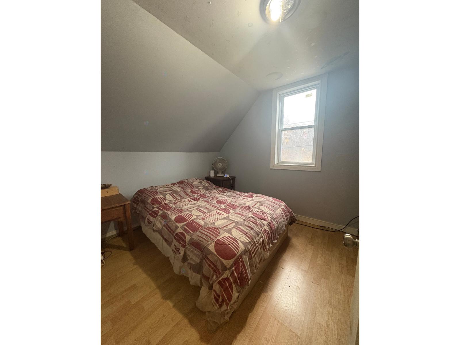 For sale: 1200 Ch. de Chapeau-Waltham, Chichester, Quebec J0X1M0 ...