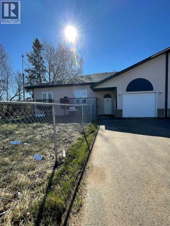 For sale: Unit C, 10310 98 Street W, High Level, Alberta T0H1Z0 ...
