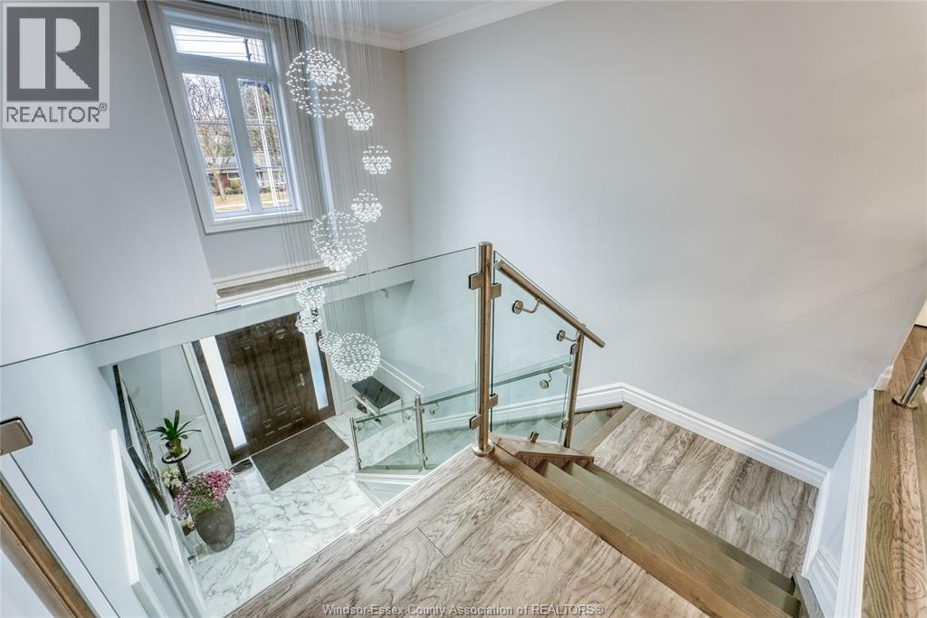 For sale: 735 CABANA ROAD West, Windsor, Ontario N9G1B5 - 25026775 ...