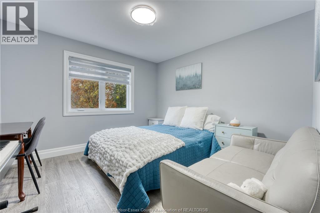 For sale: 735 CABANA ROAD West, Windsor, Ontario N9G1B5 - 25026775 ...