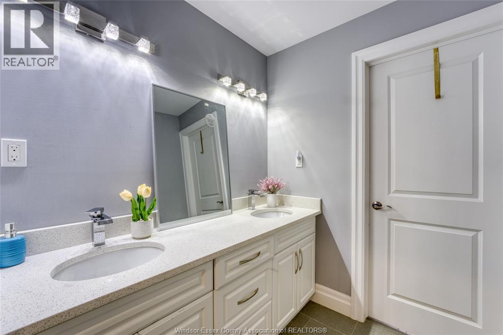 For sale: 735 CABANA ROAD West, Windsor, Ontario N9G1B5 - 25026775 ...
