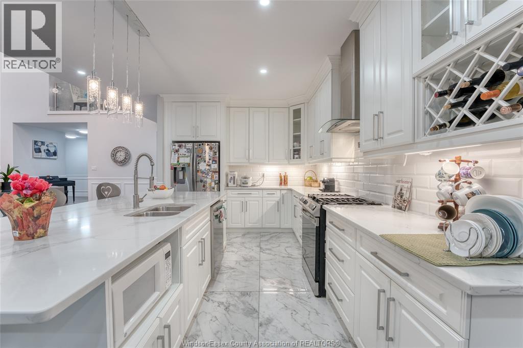 For sale: 735 CABANA ROAD West, Windsor, Ontario N9G1B5 - 25026775 ...