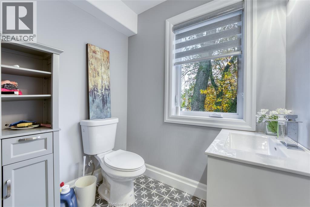 For sale: 735 CABANA ROAD West, Windsor, Ontario N9G1B5 - 25026775 ...