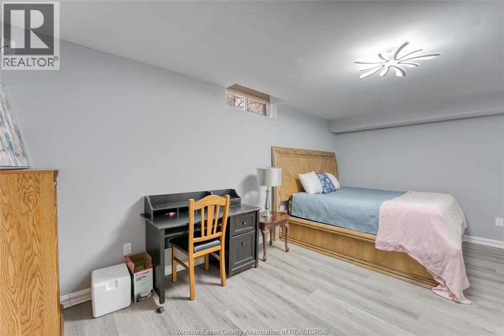 For sale: 735 CABANA ROAD West, Windsor, Ontario N9G1B5 - 25026775 ...