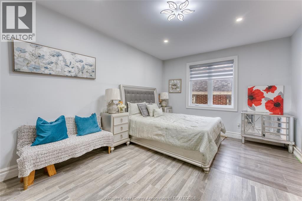 For sale: 735 CABANA ROAD West, Windsor, Ontario N9G1B5 - 25026775 ...