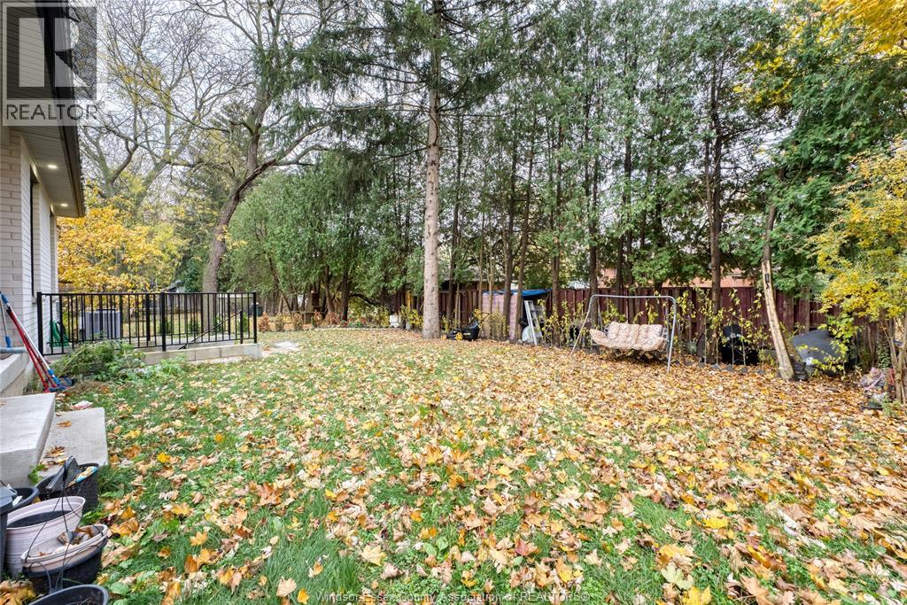For sale: 735 CABANA ROAD West, Windsor, Ontario N9G1B5 - 25026775 ...