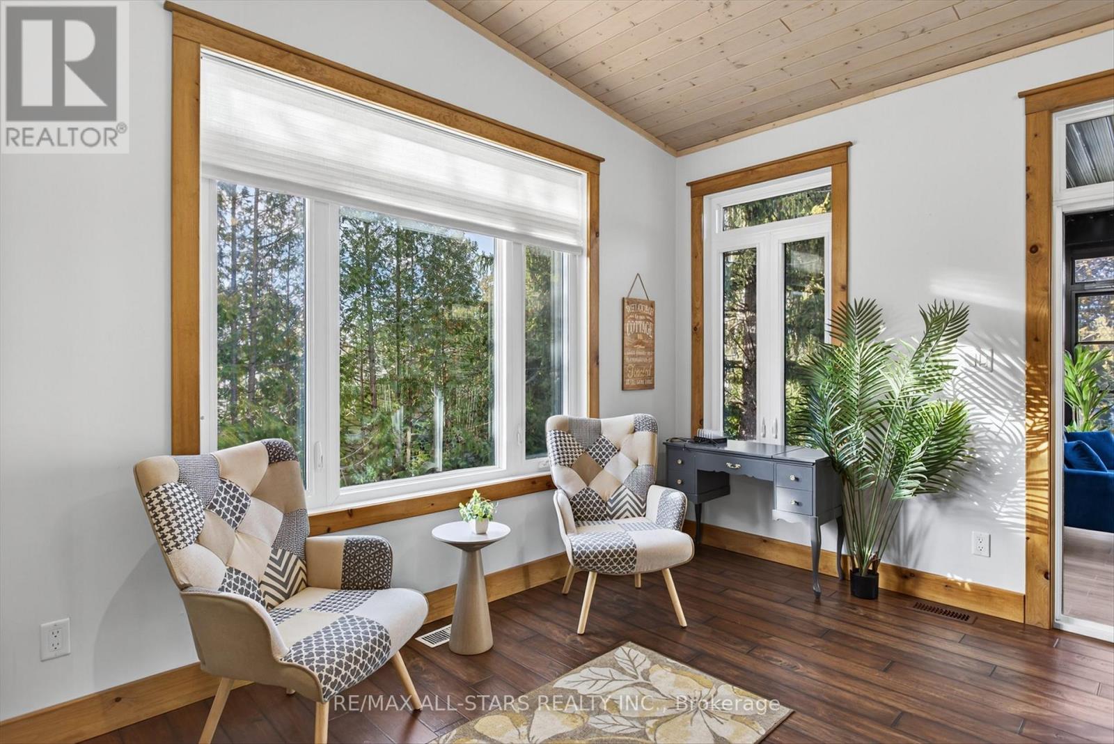 For sale: 38 PHEASANT STREET, Kawartha Lakes (Emily), Ontario K0L2W0 ...
