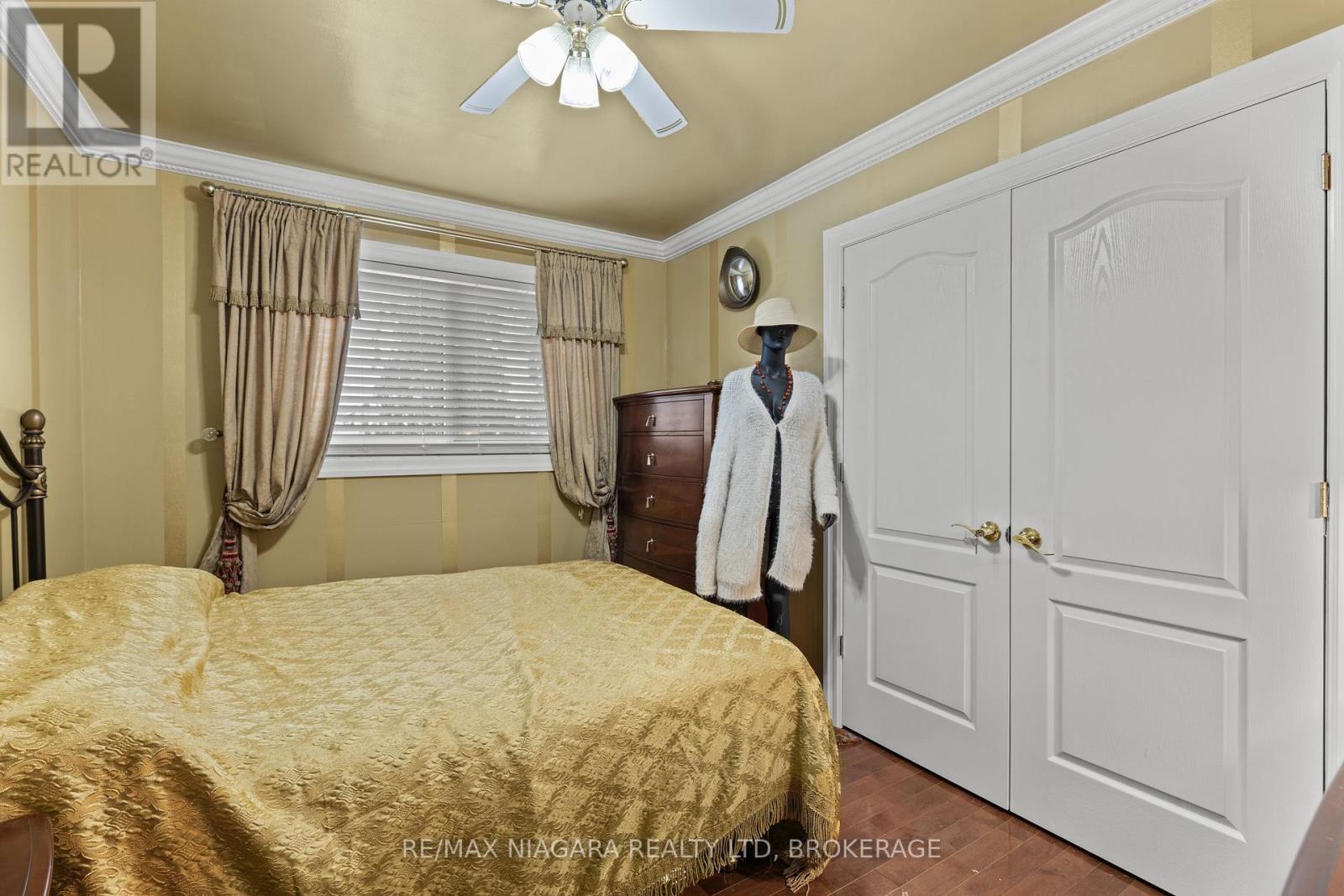 For sale: 35 CHANTLER ROAD, Welland (West Welland), Ontario L3C4M6 ...