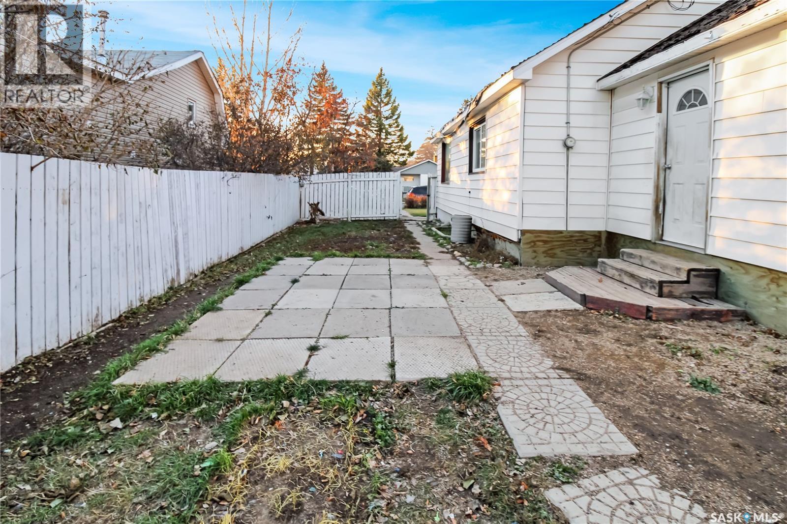 For sale: 365 3rd AVENUE NE, Swift Current, Saskatchewan S9H2G8 ...