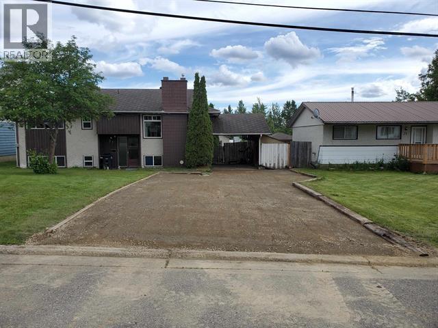 For sale: 27 MANSON CRESCENT, Mackenzie, British Columbia V0J2C0 ...