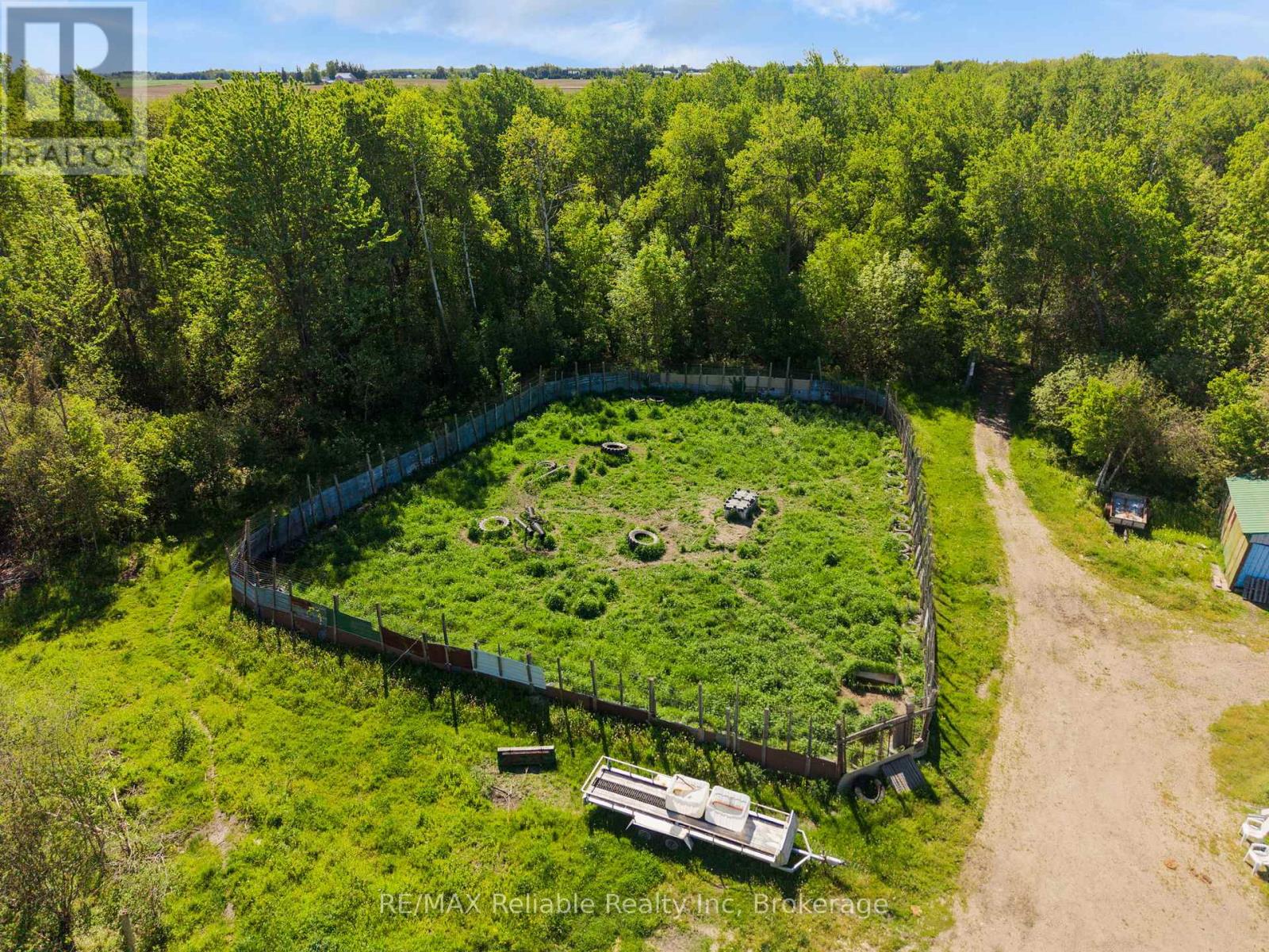 For sale: 82675 PERTH ROAD 180 ROAD, Huron East (McKillop), Ontario ...