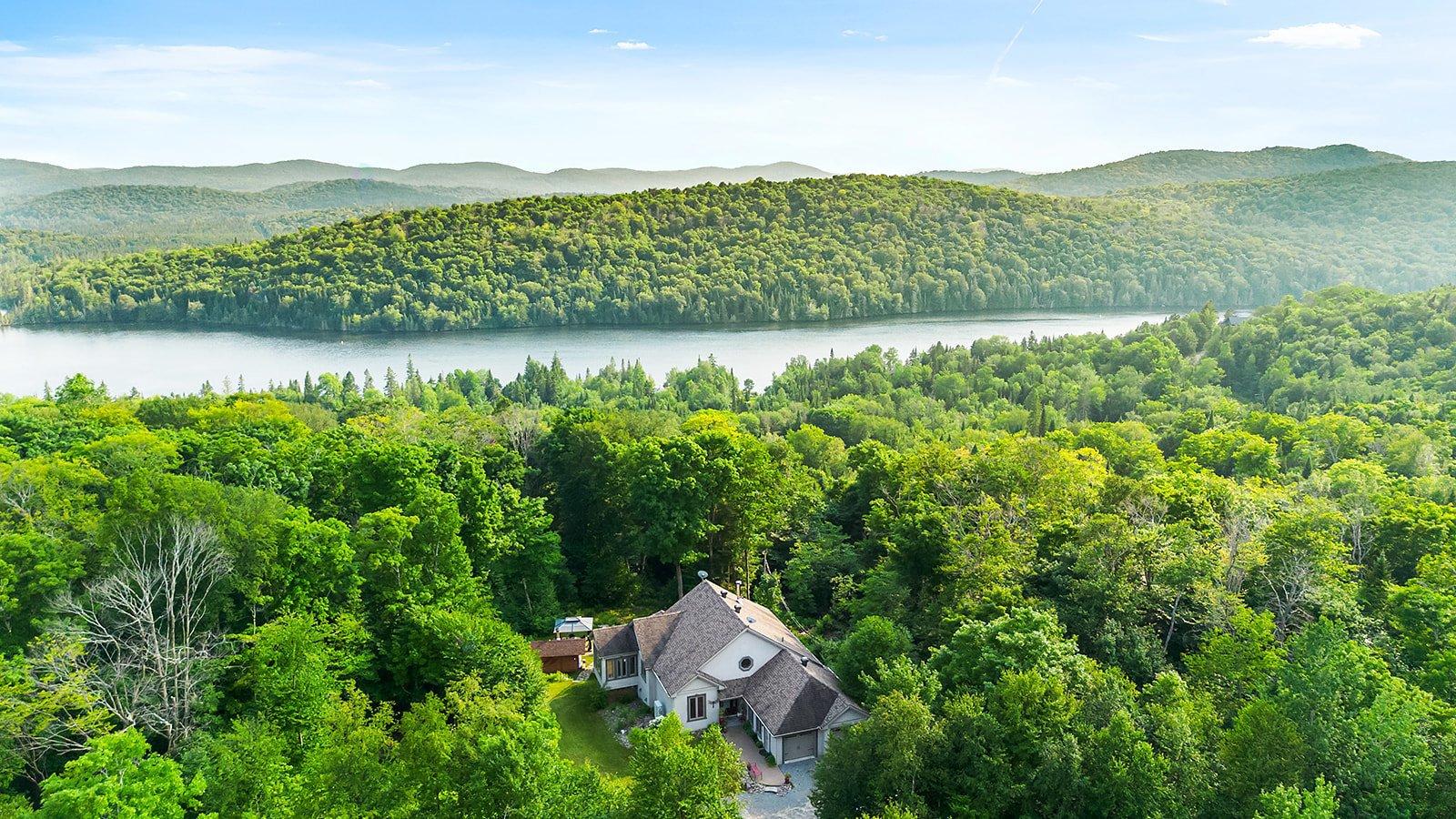 À vendre : 140 Ch. Éric, Val-des-Lacs, Québec J0T2P0 - 22127490 ...