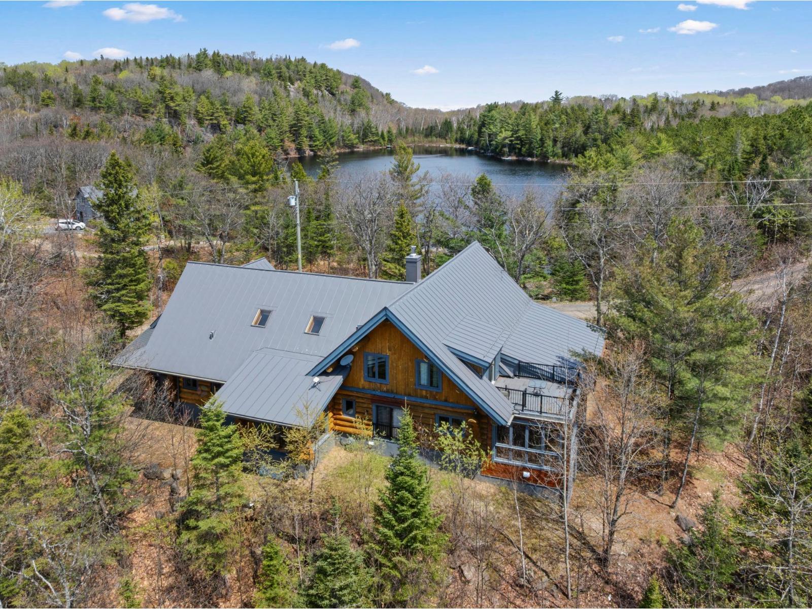 For sale: 365 Ch. Martin-Prévost, Sainte-Béatrix, Quebec J0K1Y0 ...