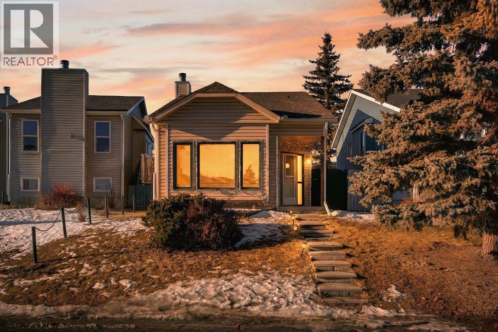139 Castledale Way NE, Calgary, Alberta T3J2A4 - A2278900 | REALTOR.ca