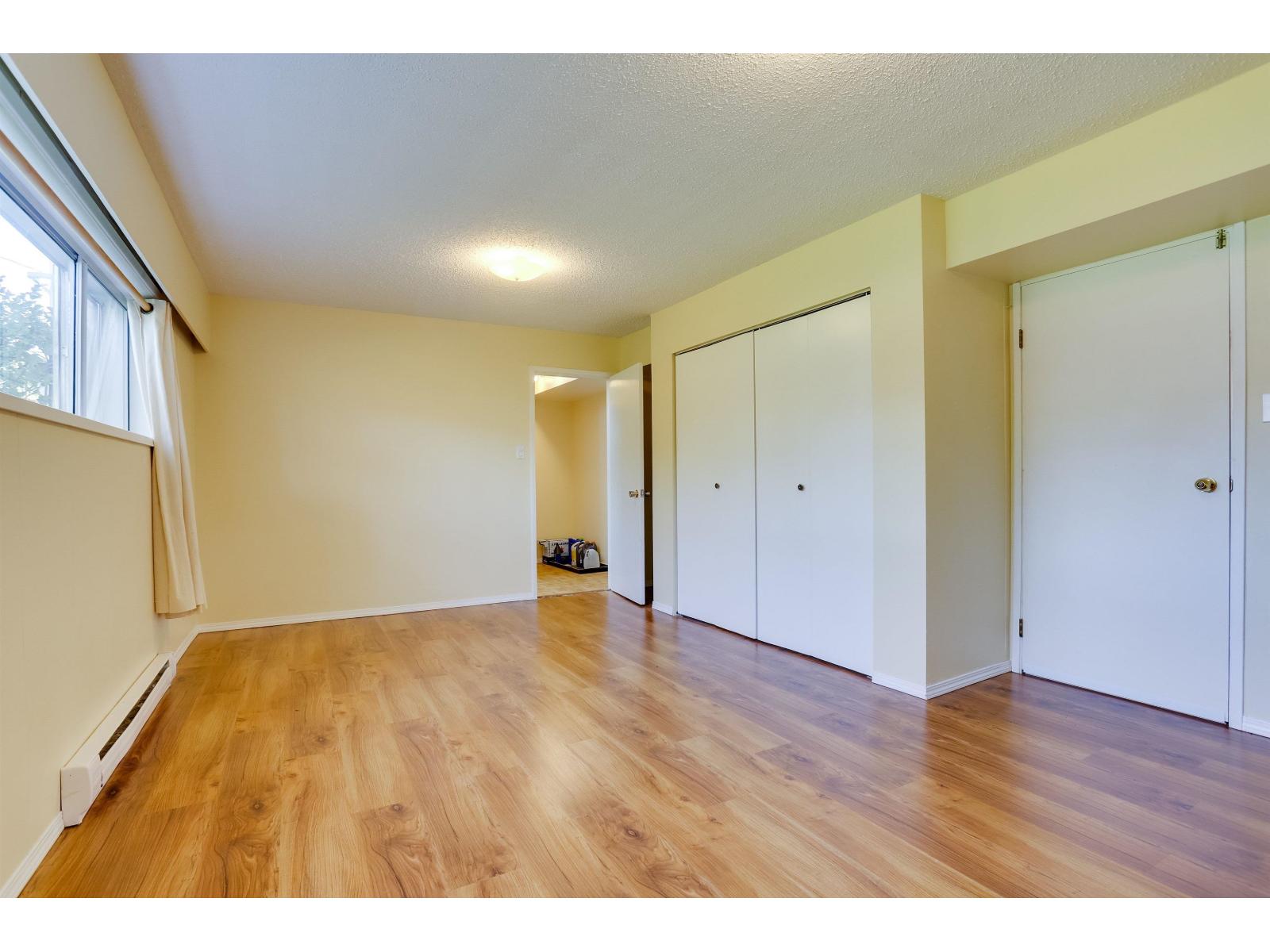 For sale: 15568 THRIFT AVENUE, White Rock, British Columbia V4B2L9 ...
