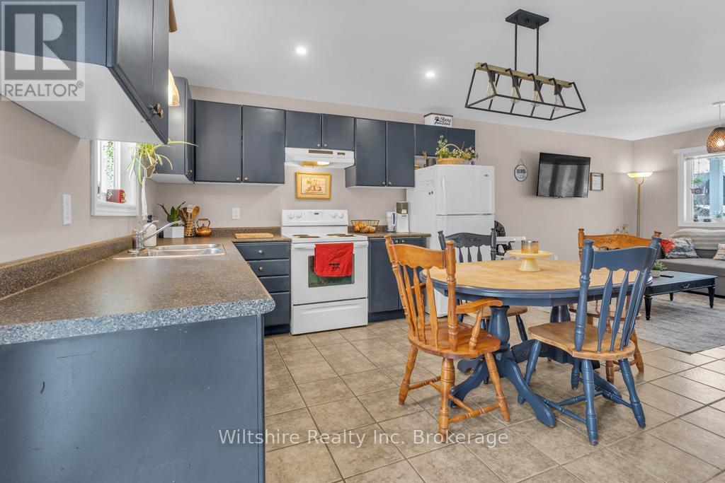 For sale: 37 CHATHAM STREET, Bayham (Port Burwell), Ontario N0J1T0 ...