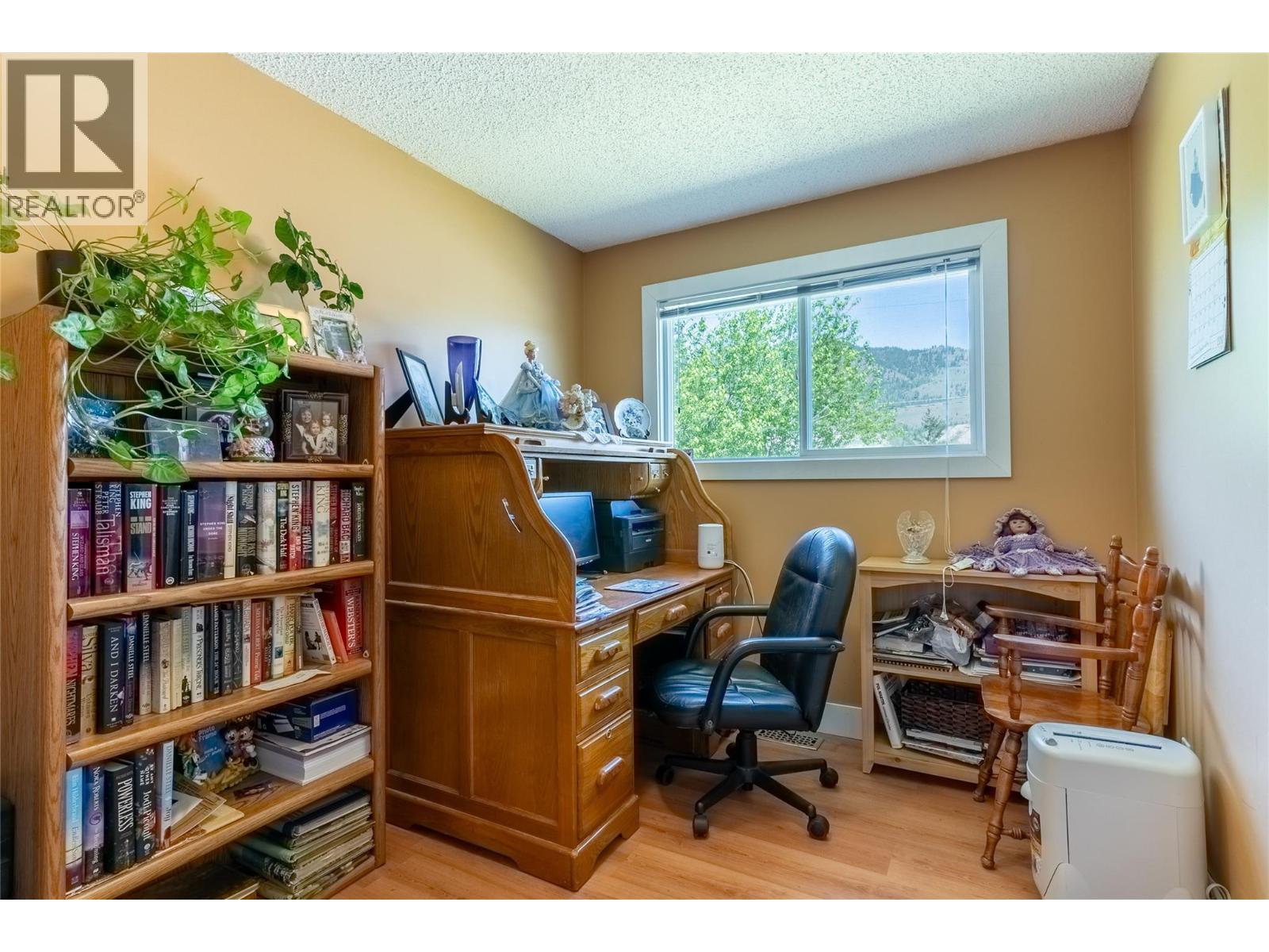 For sale: 5121 Crawford Place, Kamloops, British Columbia V2C5Z8 ...