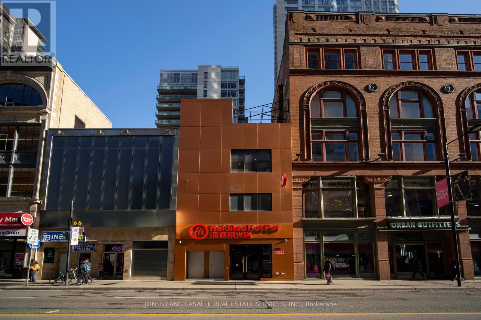 For sale: 237 YONGE STREET, Toronto (Church-Yonge Corridor), Ontario ...