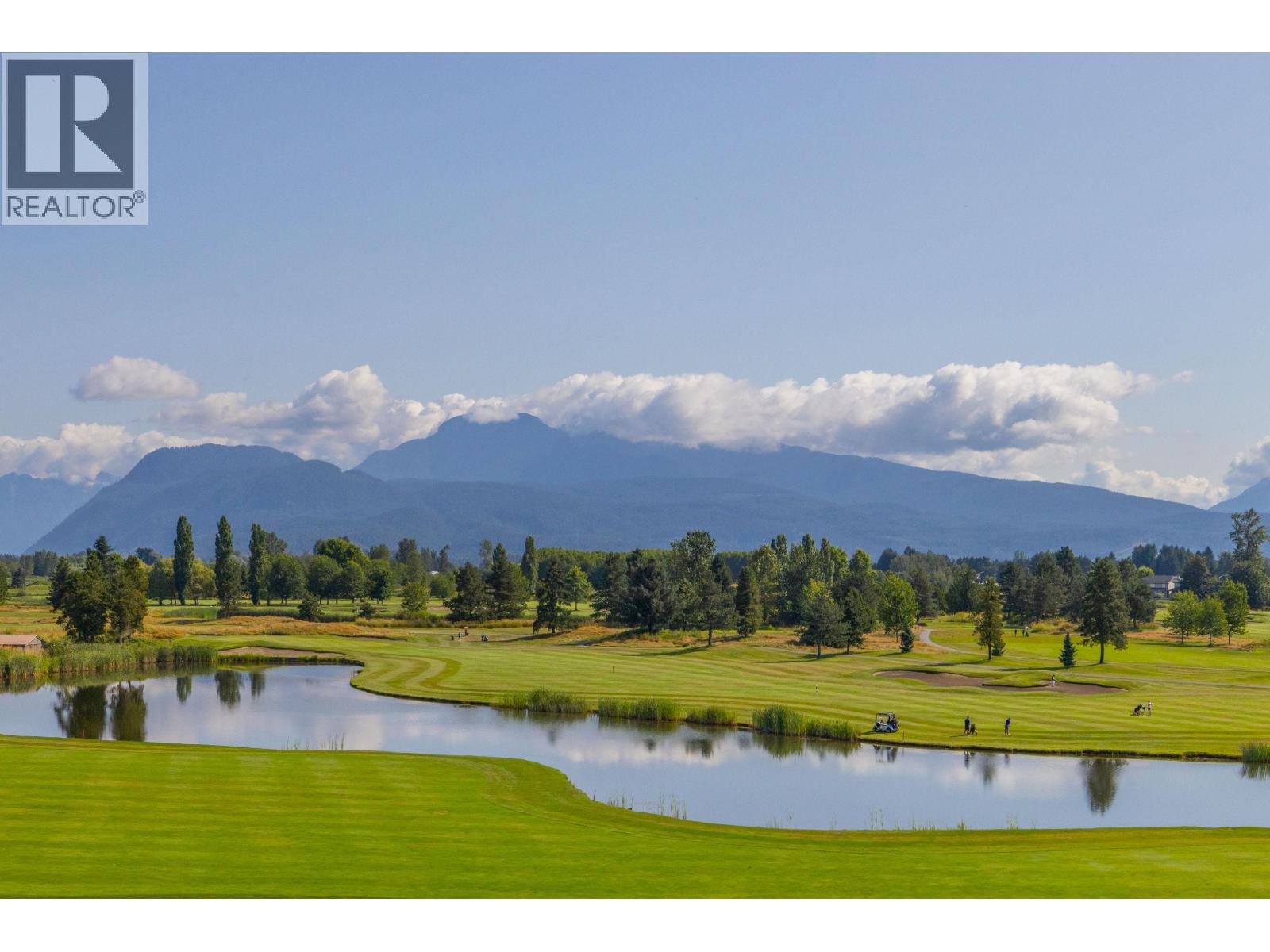 For sale: 429 19677 MEADOW GARDENS WAY, Pitt Meadows, British Columbia ...