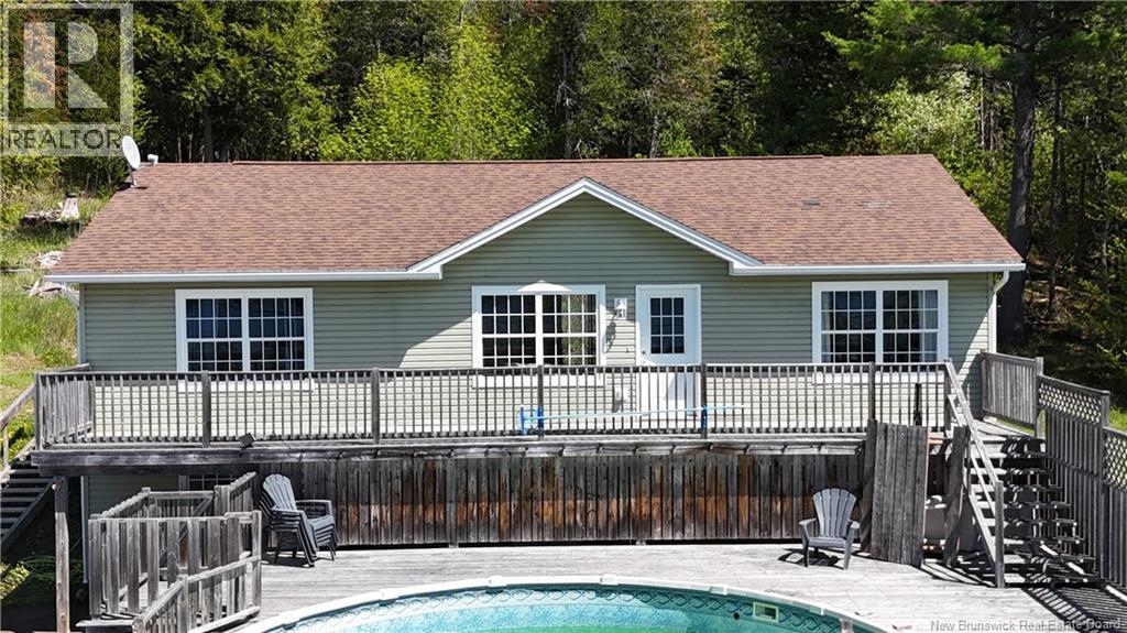 For sale: 4506 Hwy 102, Upper Kingsclear, New Brunswick E3E1N3 ...
