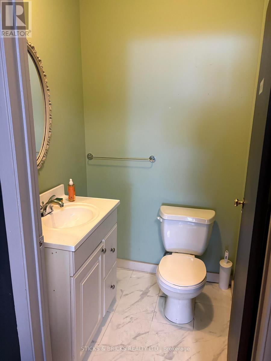 For rent: 1 - 4400 QUEEN STREET, Niagara Falls (Downtown), Ontario ...