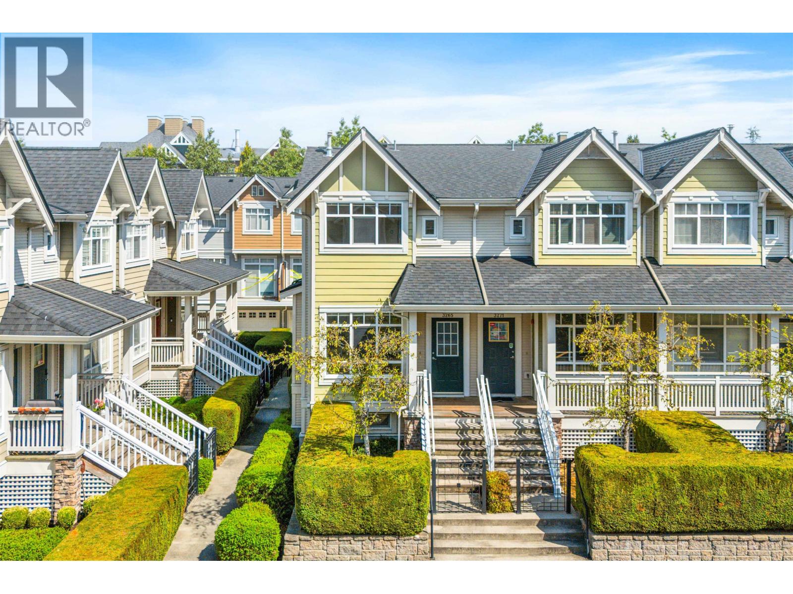 For sale: 3265 CLERMONT MEWS, Vancouver, British Columbia V5S4X3 ...
