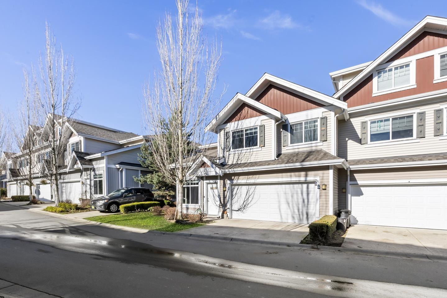 For sale: 42 30748 CARDINAL AVENUE, Abbotsford, British Columbia V2T0C1 ...
