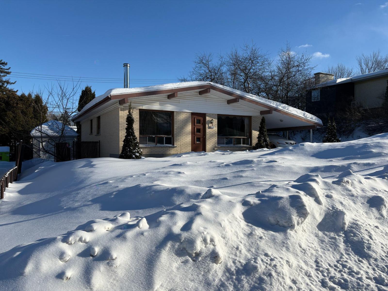 À vendre : 457 Rue de Sales, Saguenay (Chicoutimi), Québec G7H4C5 ...