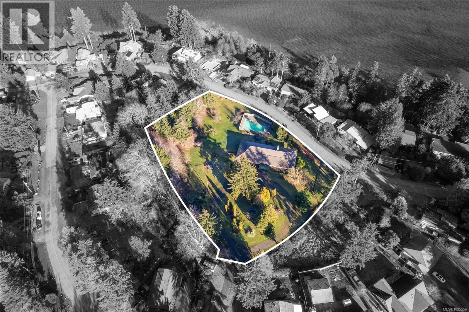 For sale: 160 Kopina Dr, Bowser, British Columbia V0R1G0 - 1025556 ...