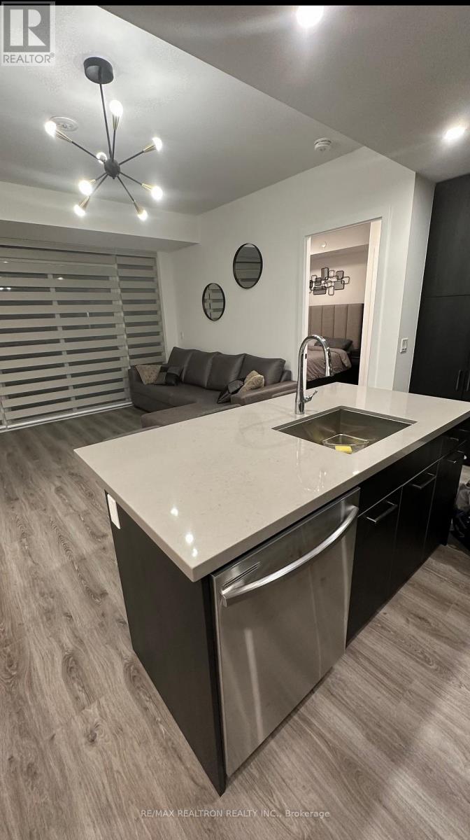 For rent: 208 - 415 SEA RAY AVENUE, Innisfil, Ontario L9S0R5 ...
