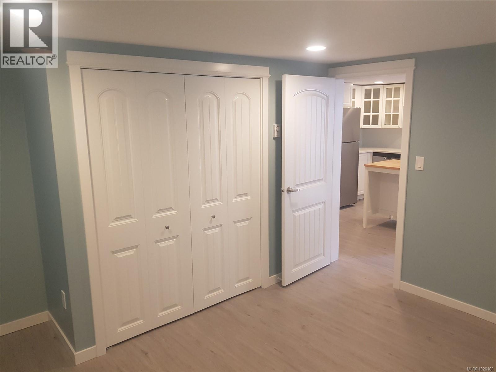 For sale: 308 Harewood Rd, Nanaimo, British Columbia V9R2Z2 - 1026160 ...