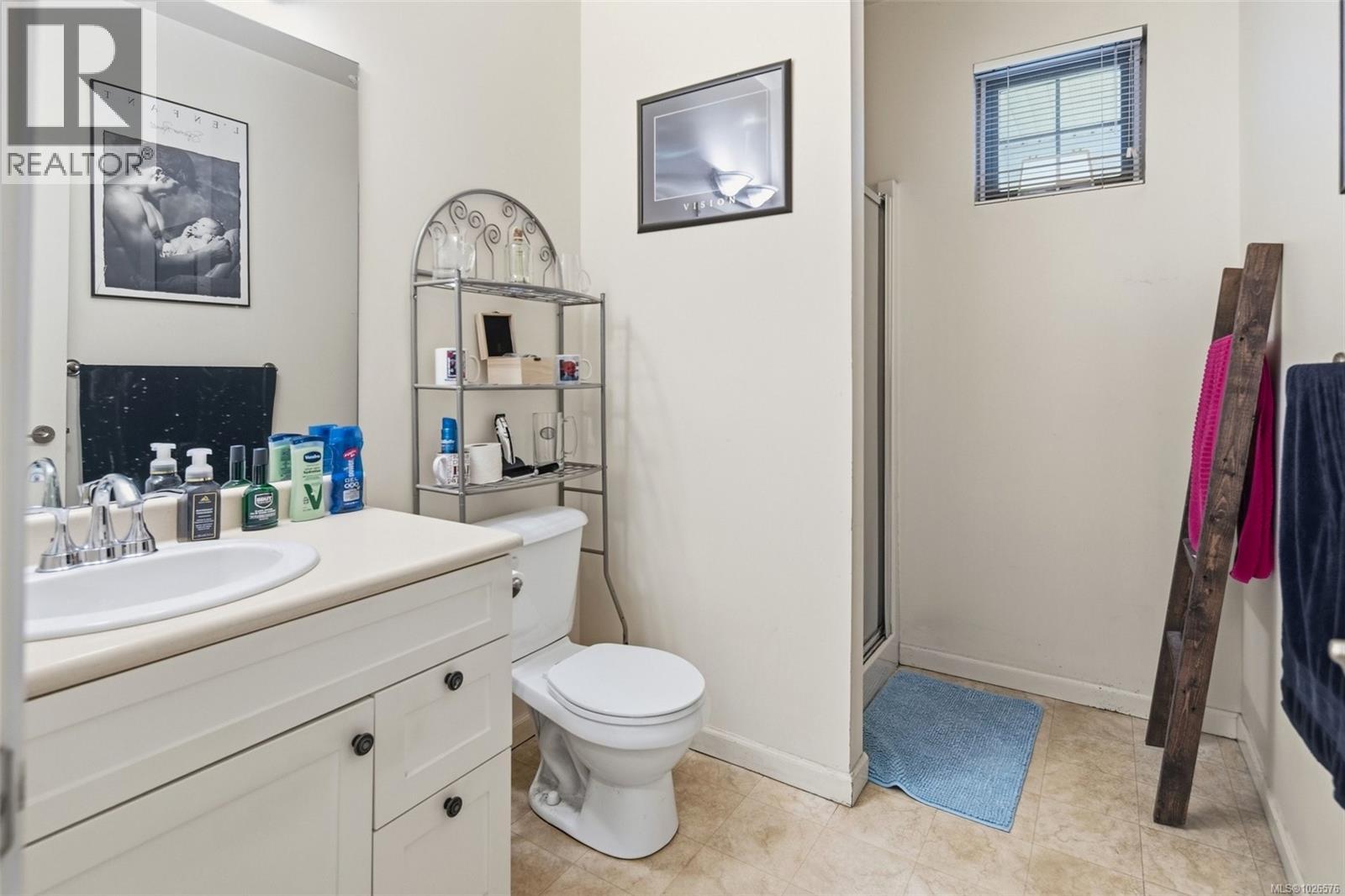 For sale: 2398 Sunriver Way, Sooke, British Columbia V9Z0Y5 - 1026576 ...