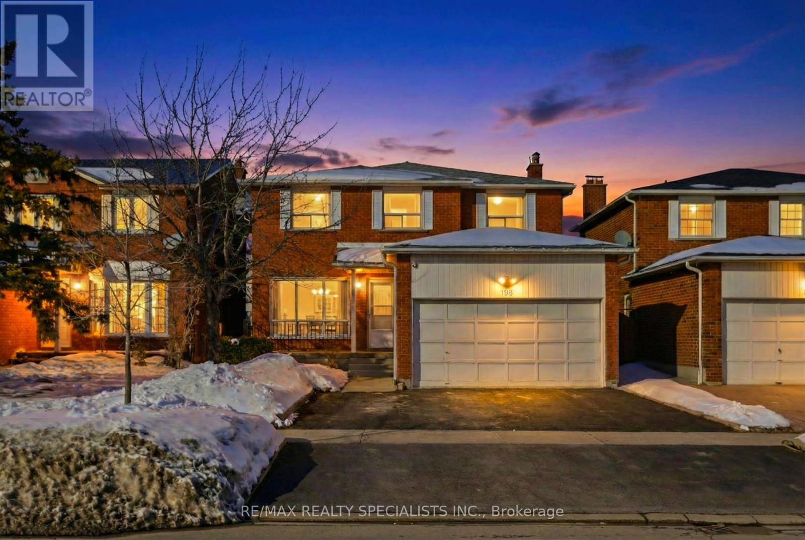 For sale: 198 VODDEN STREET W, Brampton (Brampton West), Ontario L6X2V3 ...