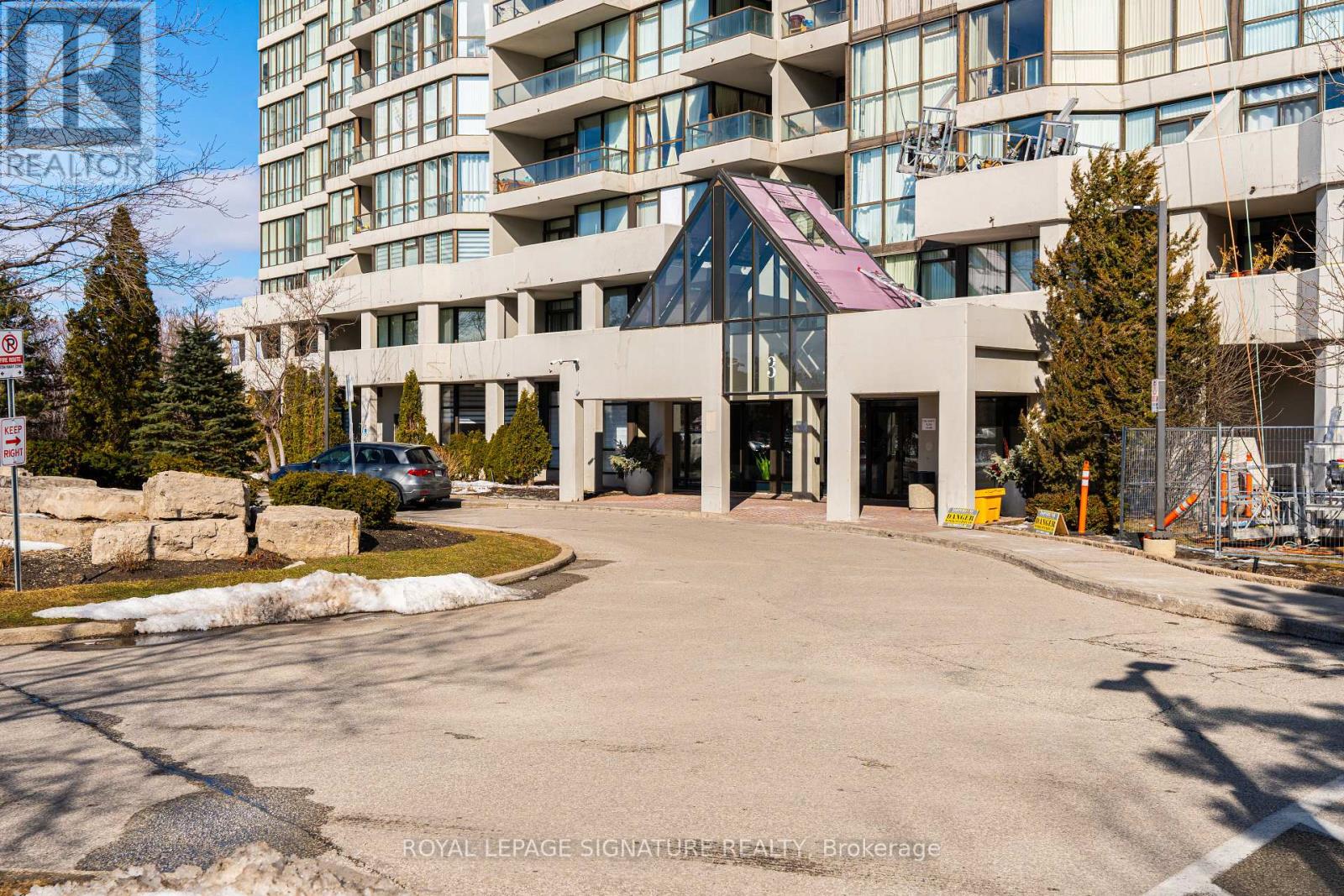 For sale: 1906 - 3 ROWNTREE ROAD, Toronto (Mount Olive-Silverstone ...