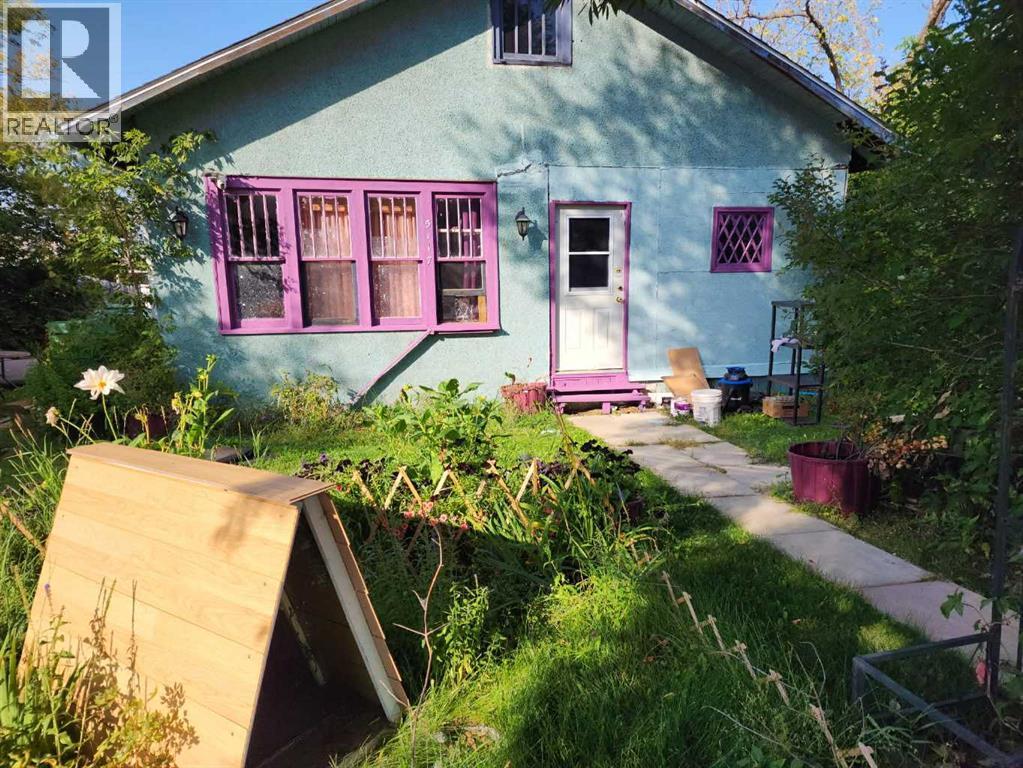 For sale: 5117 Norfolk Avenue, Coronation, Alberta T0C1C0 - A2277463 ...