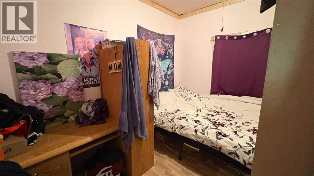 For sale: 5117 Norfolk Avenue, Coronation, Alberta T0C1C0 - A2277463 ...