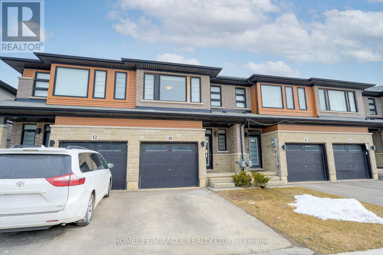 For sale: 10 JUNE CALLWOOD WAY, Brantford, Ontario N3T0T7 - X12844956 ...