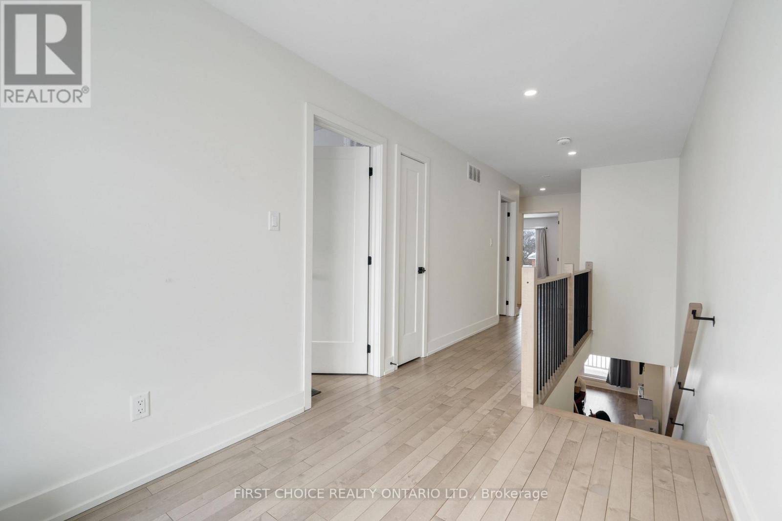For sale: 271 QUEEN MARY STREET, Ottawa, Ontario K1K1X1 - X12846034 ...