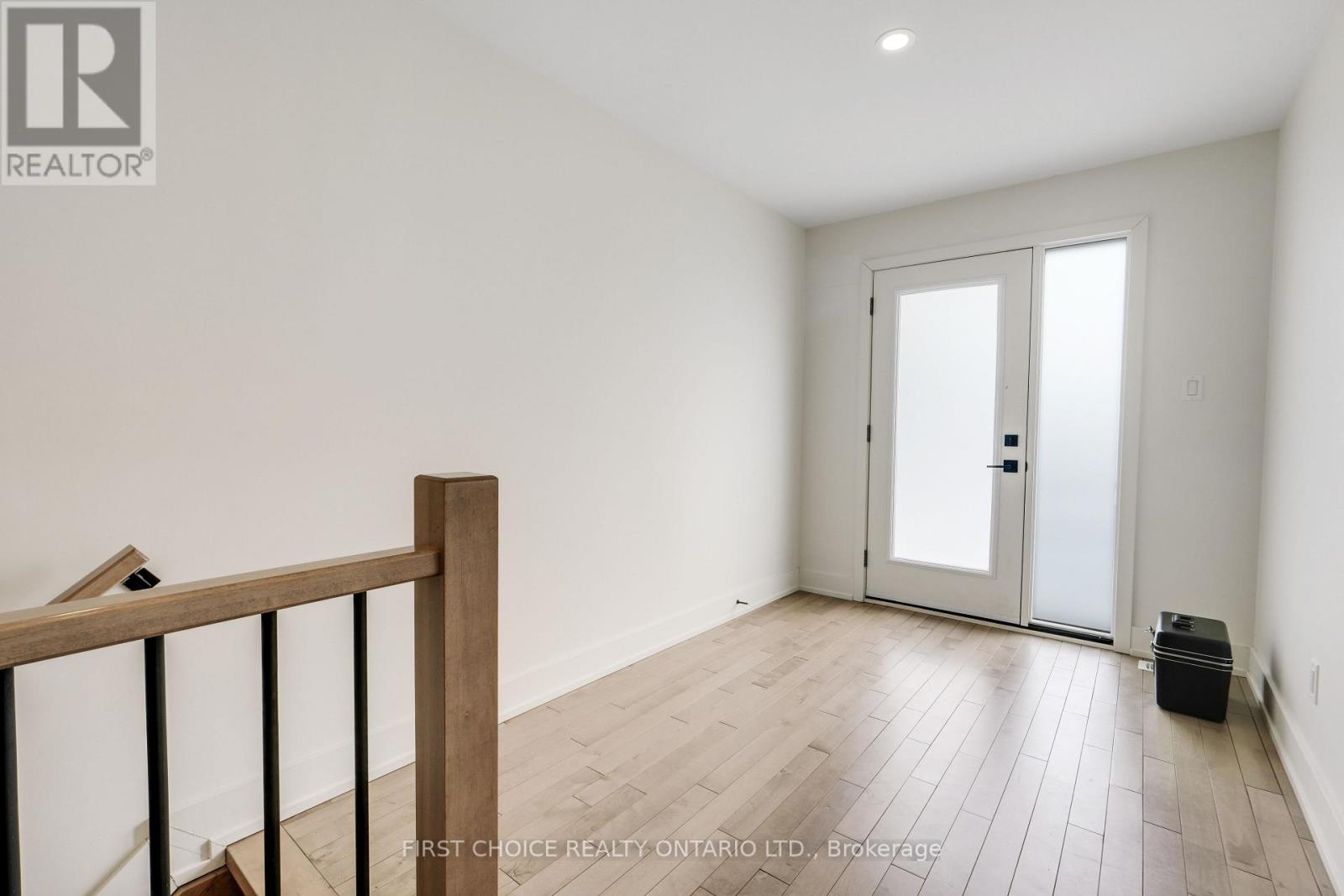 For sale: 271 QUEEN MARY STREET, Ottawa, Ontario K1K1X1 - X12846034 ...