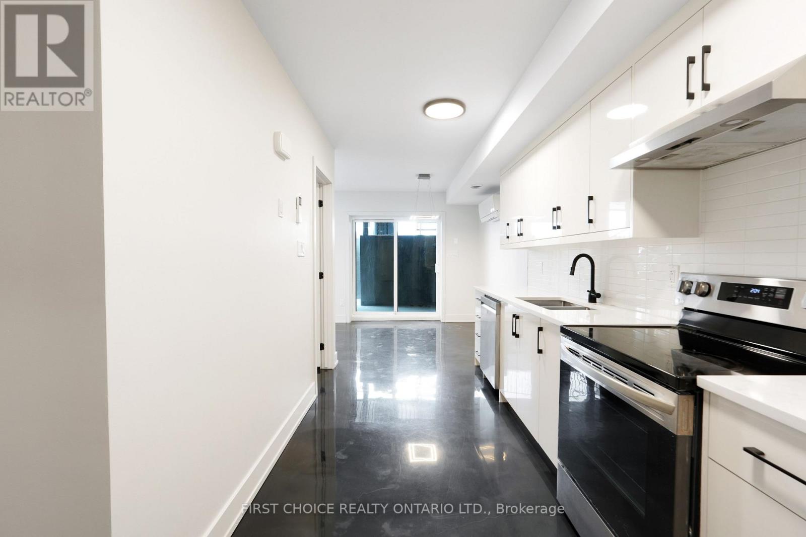 For sale: 271 QUEEN MARY STREET, Ottawa, Ontario K1K1X1 - X12846034 ...