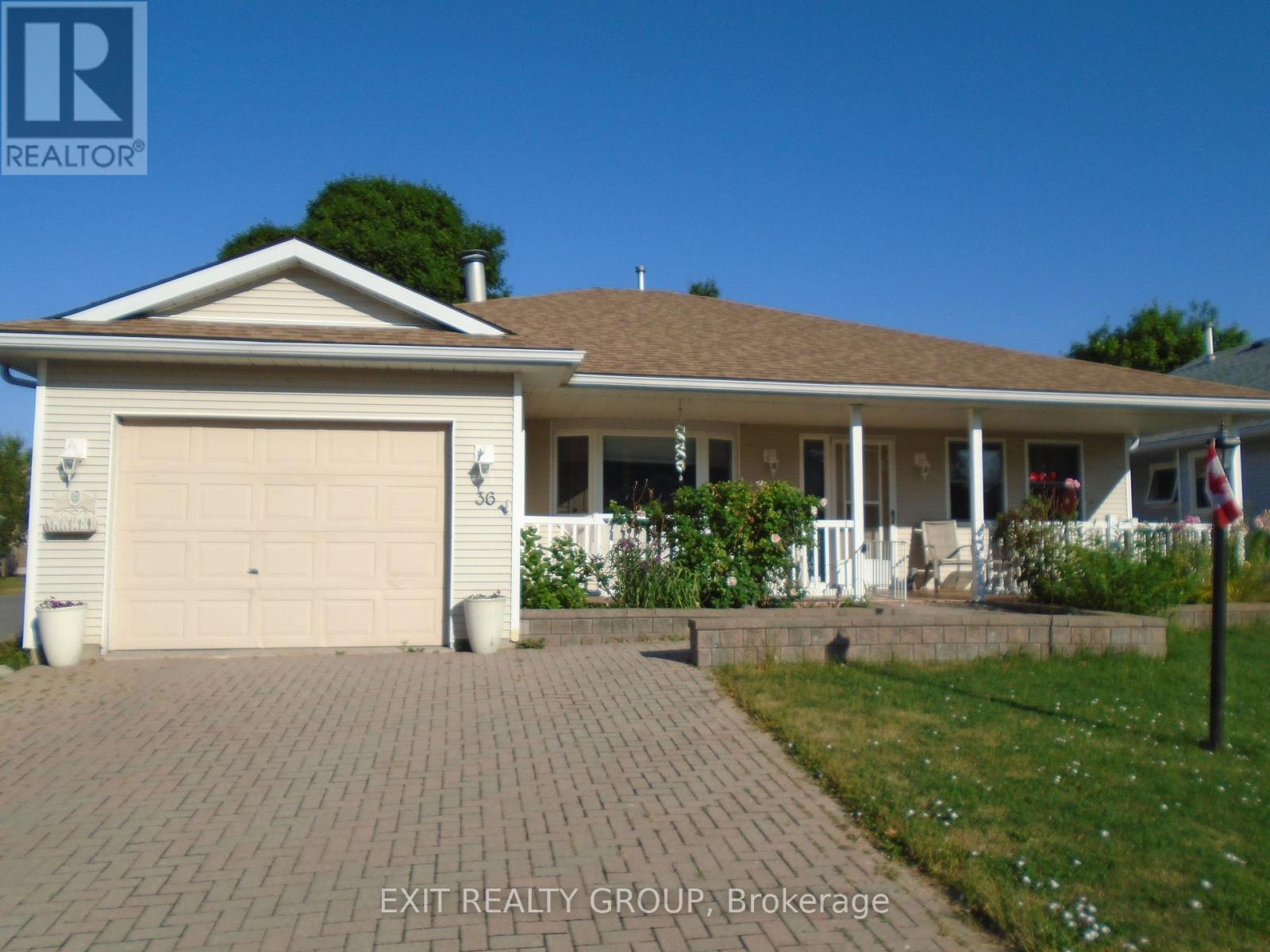 For sale: 36 CRETNEY DRIVE, Prince Edward County (Wellington Ward ...