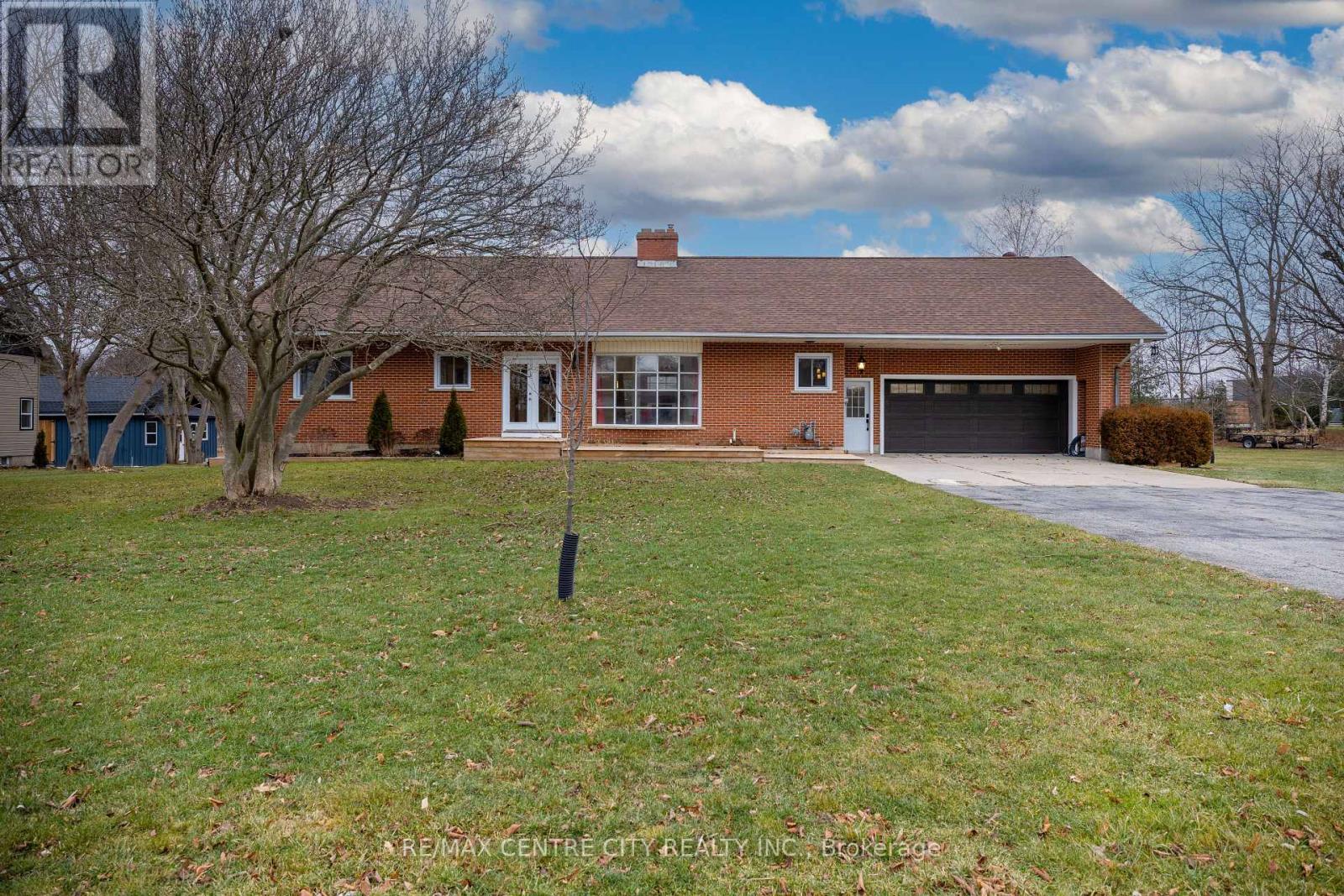 For sale: 42420 JOHN WISE LINE, Central Elgin, Ontario N5R5T5 ...