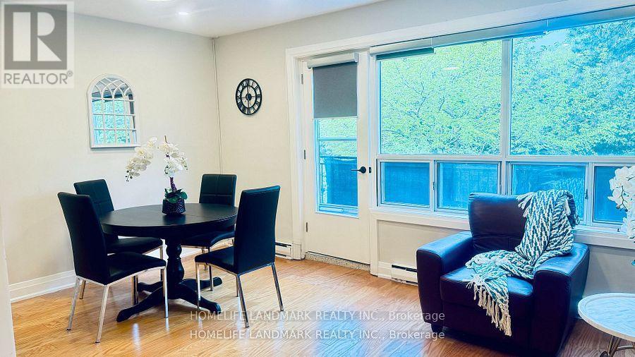 For sale: 213 - 5879 BATHURST STREET, Toronto (Newtonbrook West ...