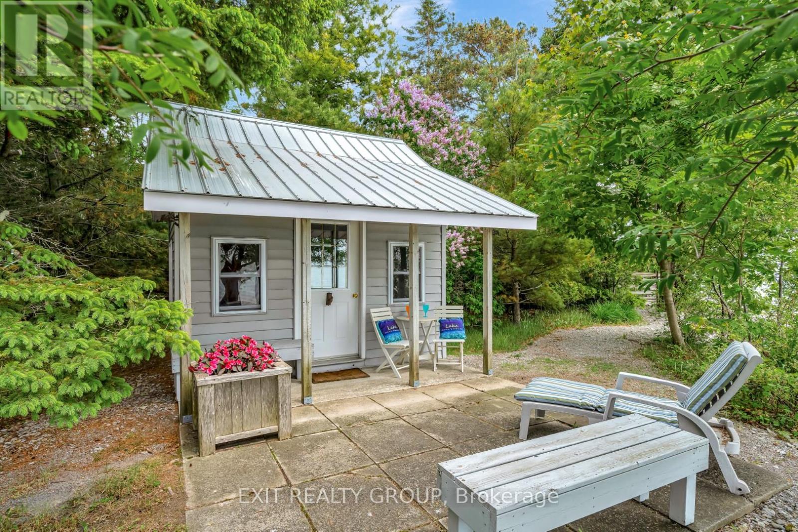 For sale: 830 COUNTY RD 20, Prince Edward County (Wellington), Ontario ...
