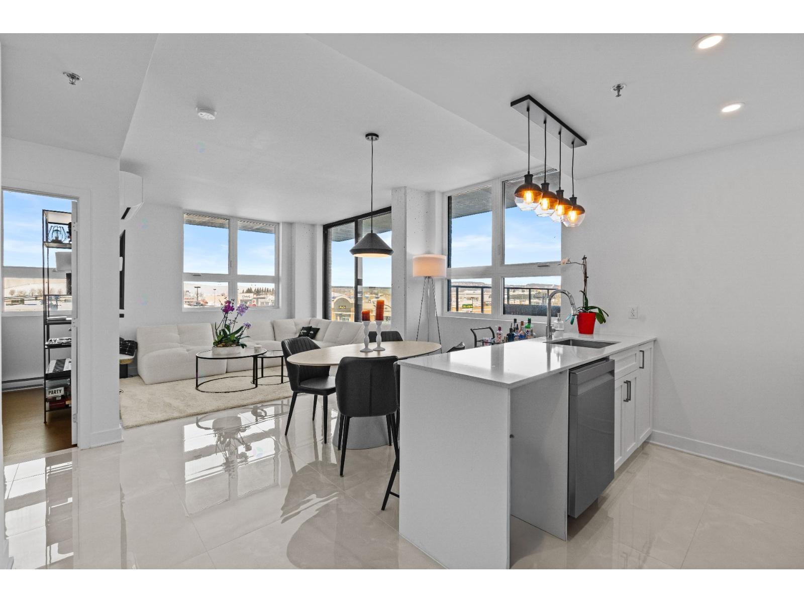 For sale: 7070 Boul. Newman, #411, Montréal (LaSalle), Quebec H8N0K1 ...