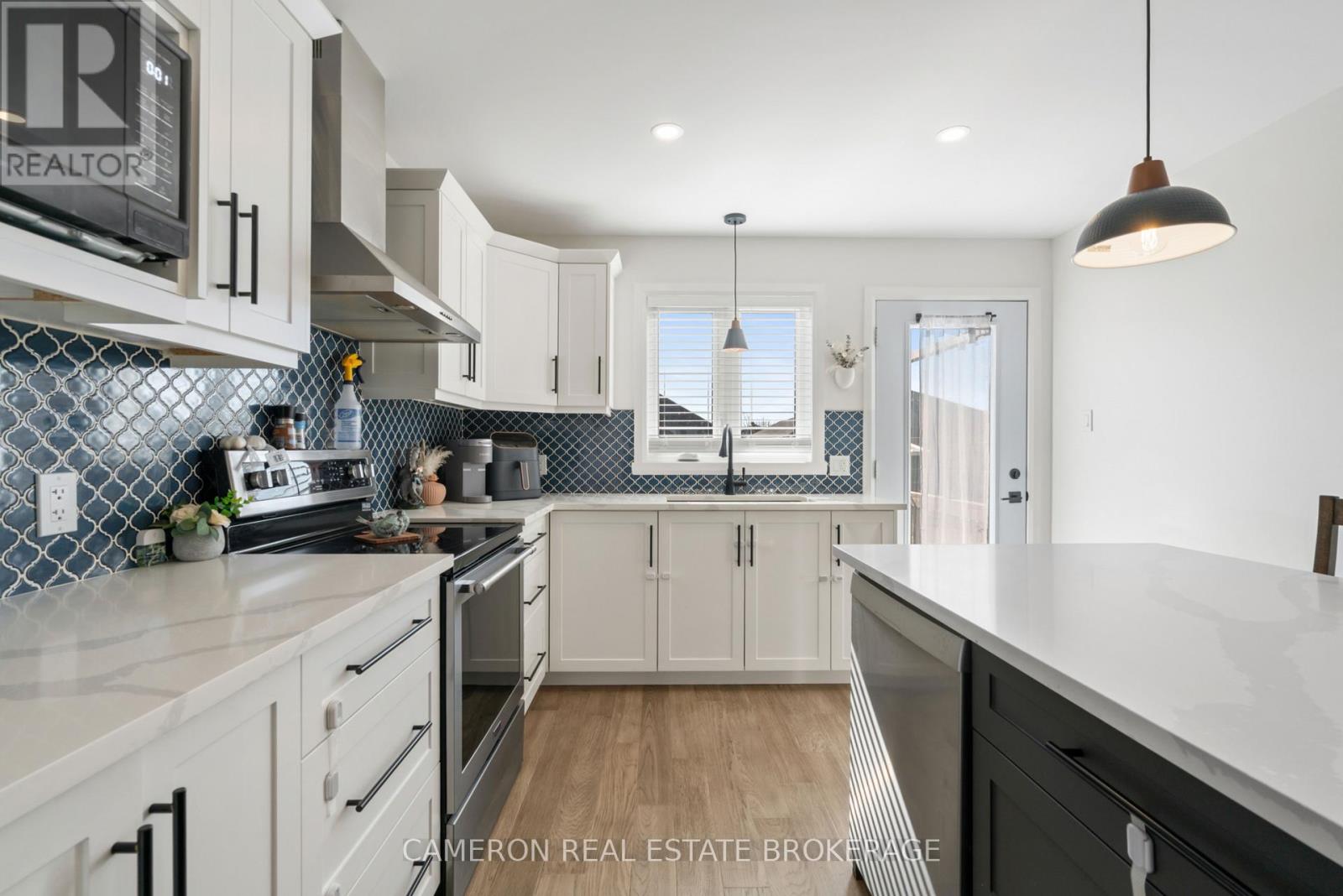 For sale: 183 EMILY JADE CRESCENT, Cornwall, Ontario K6K0B6 - X12873284 ...
