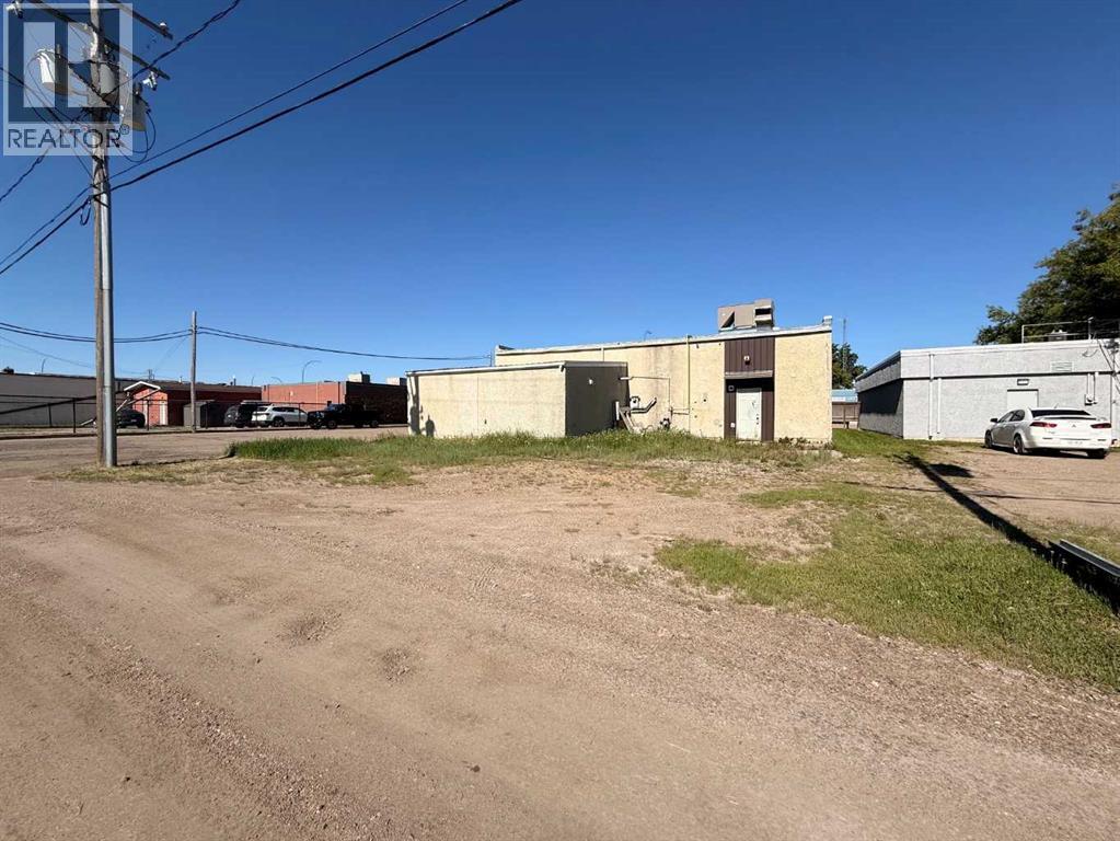 For sale: 201 Main Street, Maidstone, Saskatchewan S0M1M0 - A2279280 ...