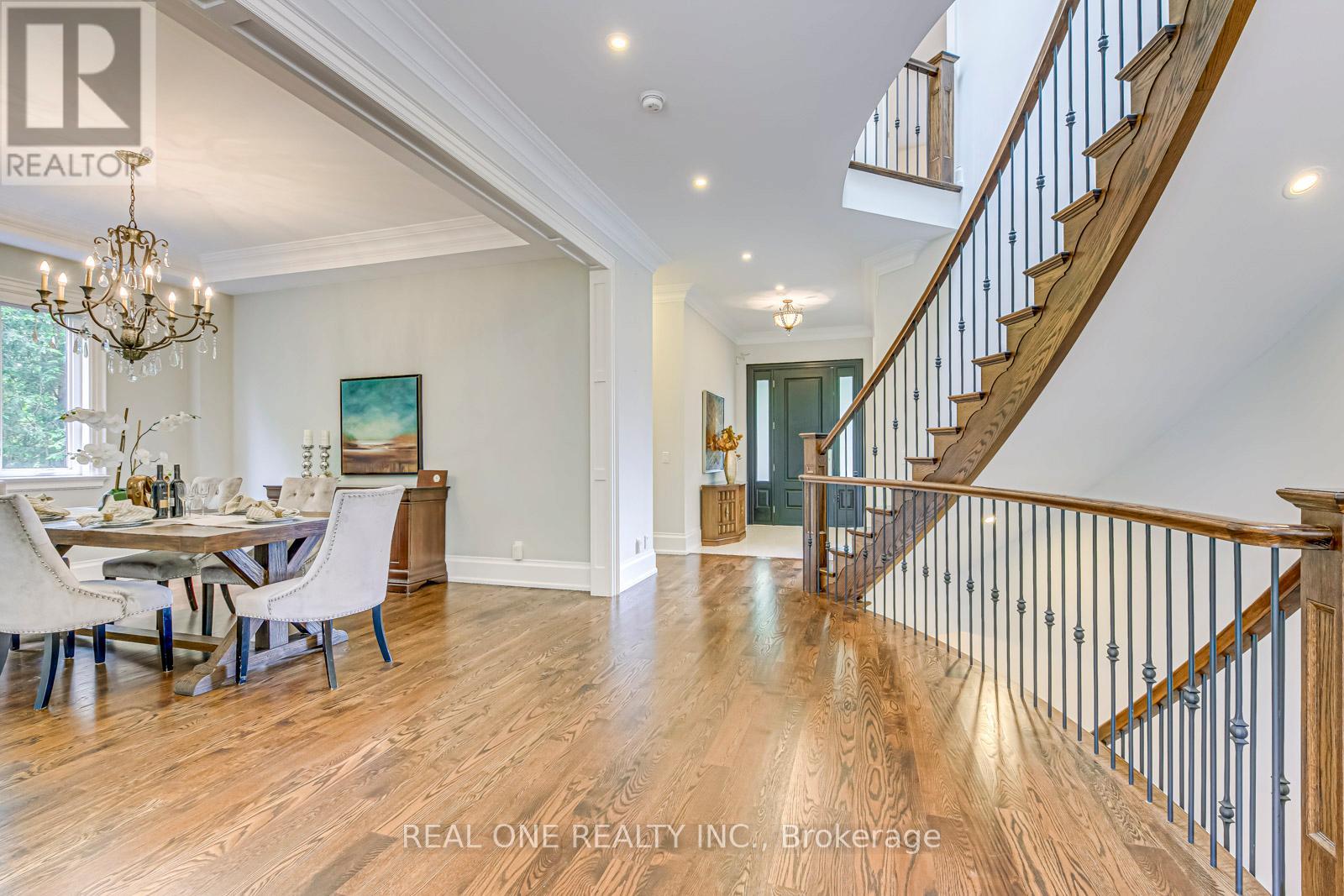 For sale: 332 SAWYER ROAD, Oakville (WO West), Ontario L6L3N7 ...